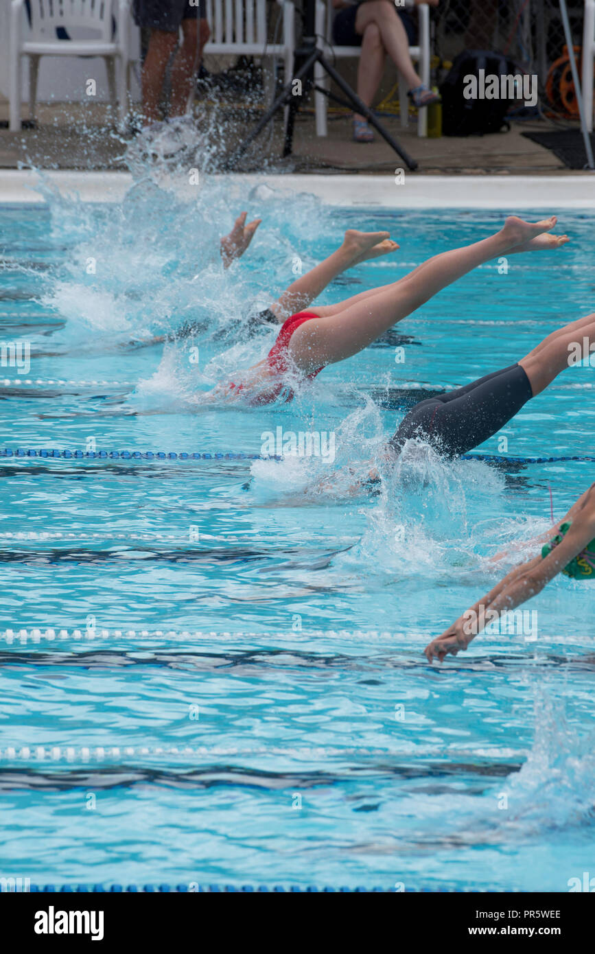 Pool watch wet hi-res stock photography and images - Alamy
