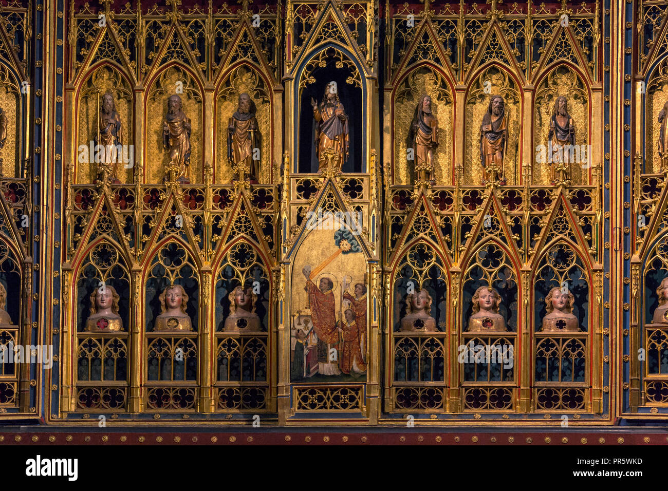 Interior of cologne cathedral hi-res stock photography and images - Alamy