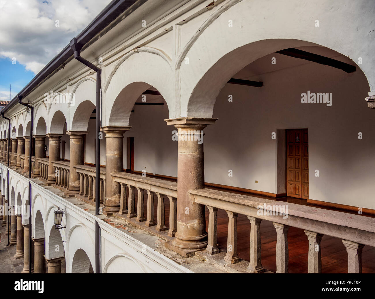 Monasterio de san francisco de quito hi-res stock photography and ...