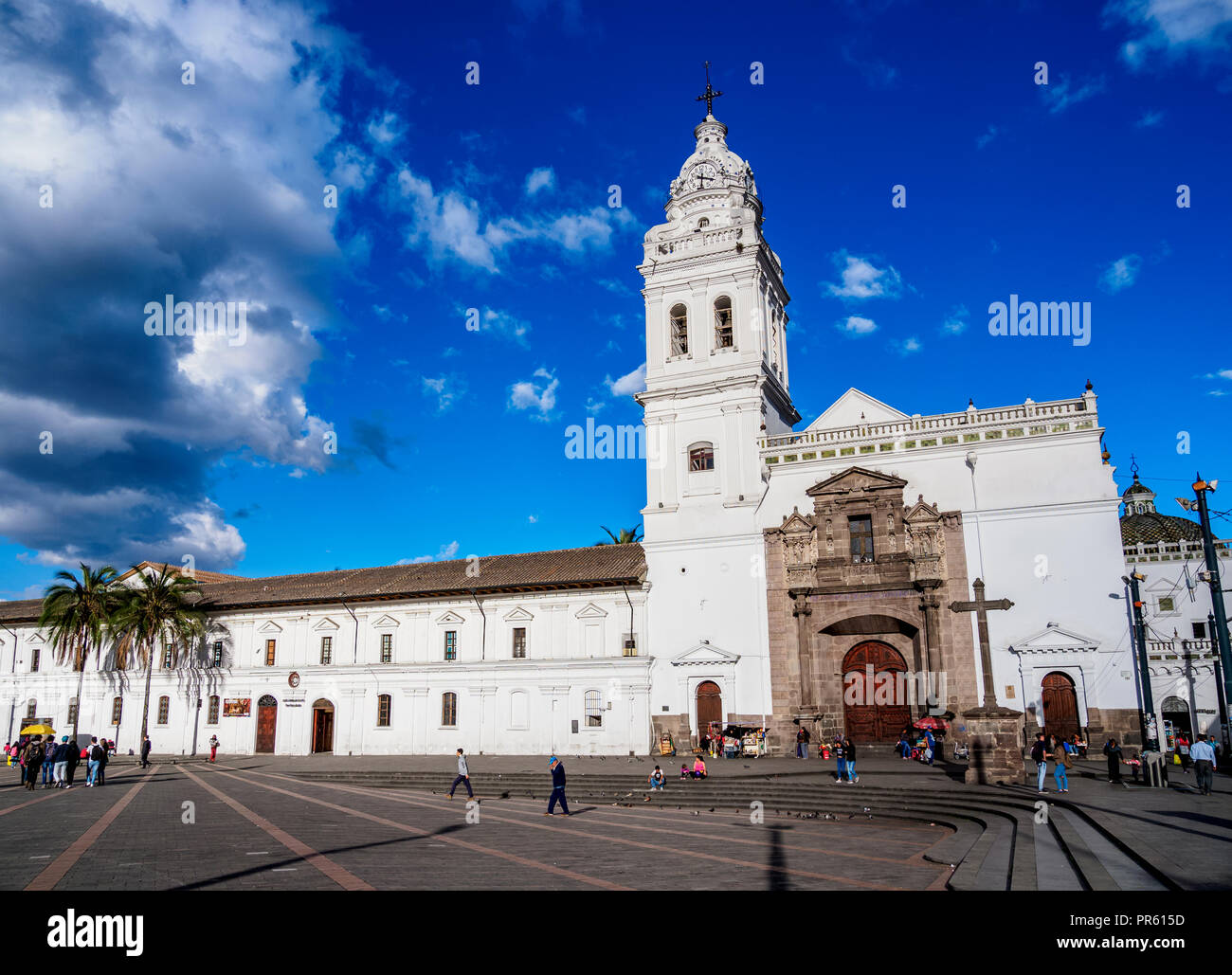 Church of Santo Domingo, Plaza de Santo Domingo, Old Town, Quito ...