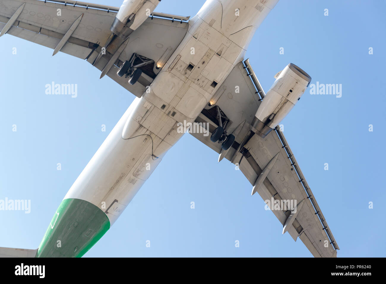 Airplane fuselage close up hi-res stock photography and images - Alamy