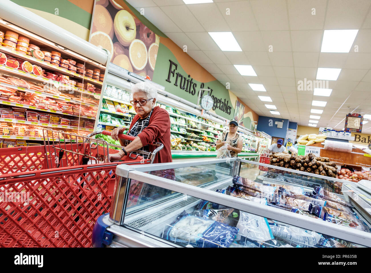 Sedanos supermarket hi-res stock photography and images - Alamy