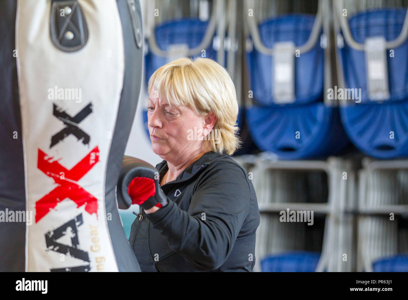 Girls and Women boxing training Stock Photo - Alamy