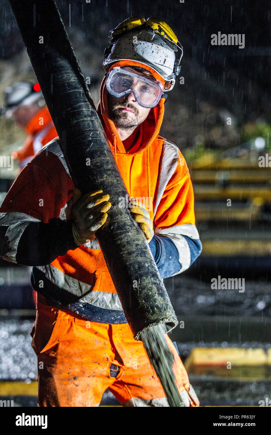 Night shift worker hi-res stock photography and images - Alamy