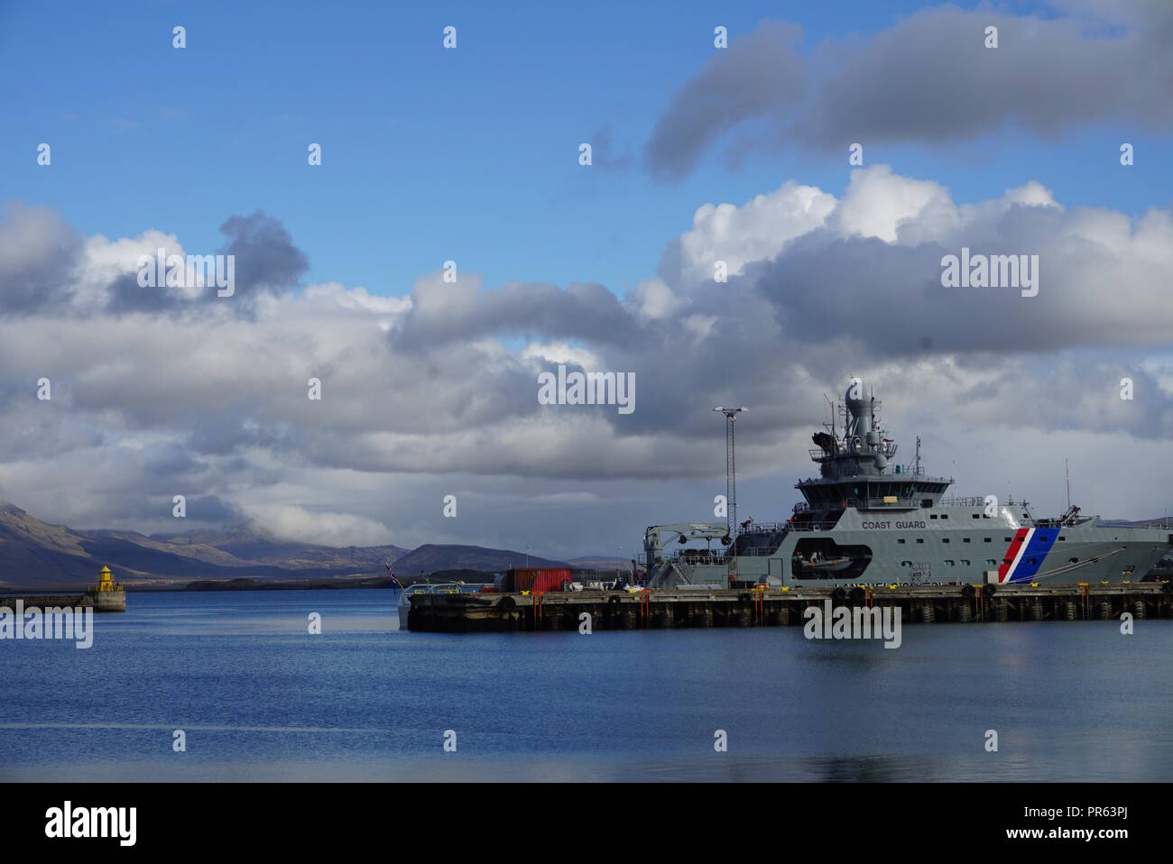 Reykjavik harbour hi-res stock photography and images - Alamy