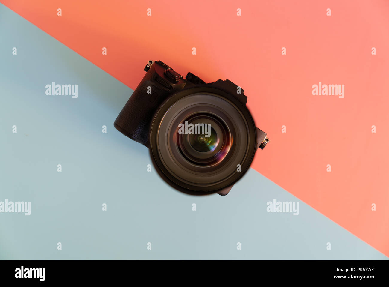 copy space flatlay flat lay top view digital camera Stock Photo - Alamy
