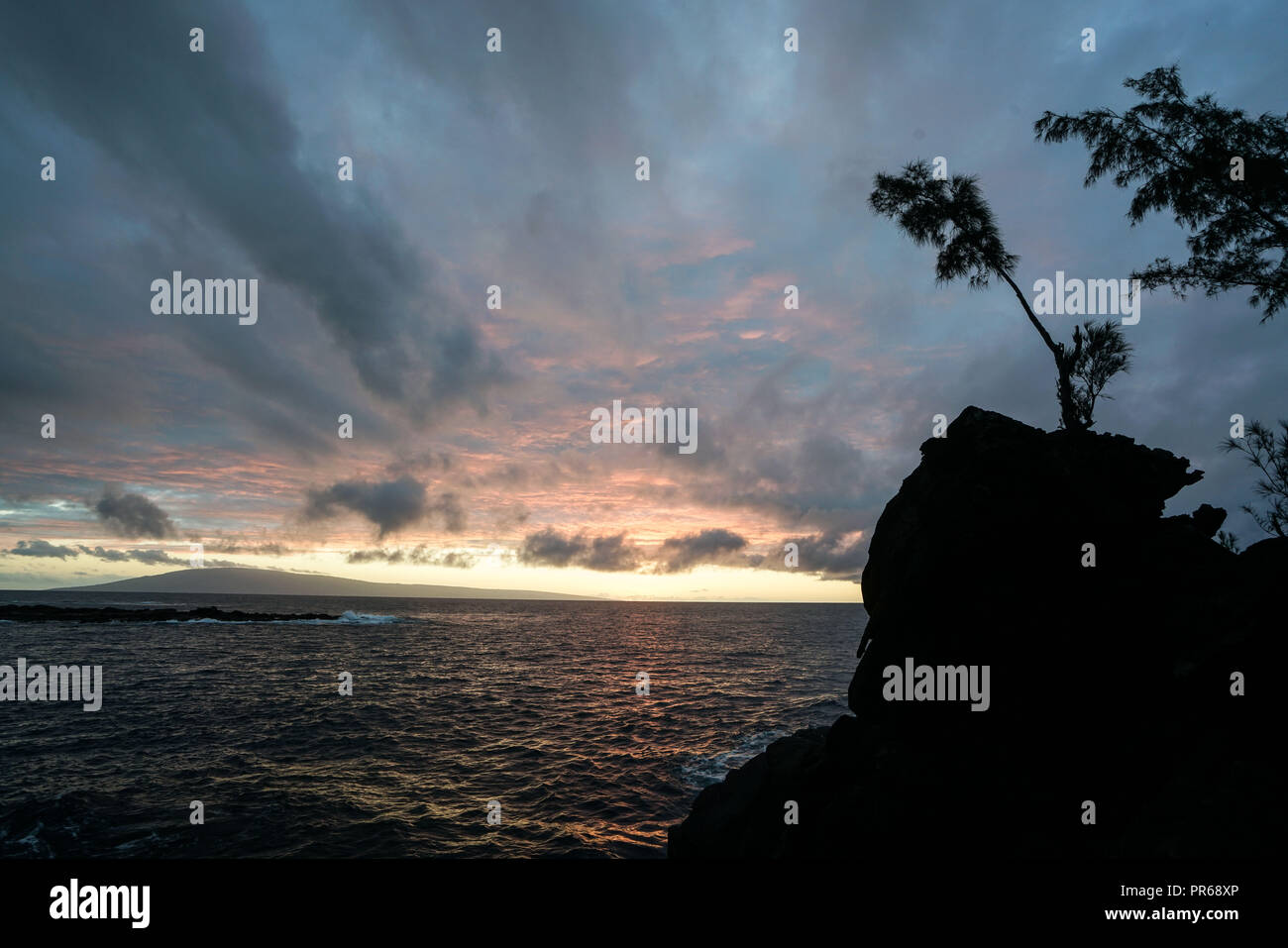 Amazing maui sunset hi-res stock photography and images - Alamy