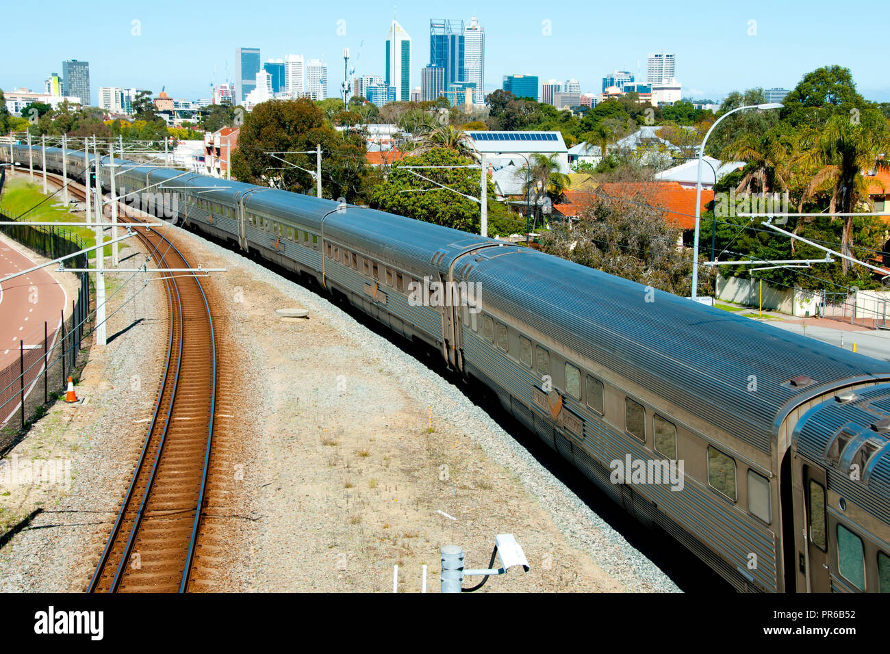 Australia indian pacific railway hi-res stock photography and images ...