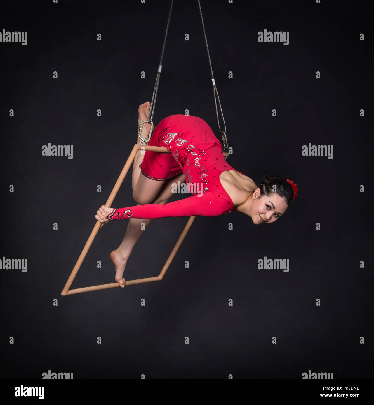Girl Trapeze Stock Photos & Girl Trapeze Stock Images - Alamy