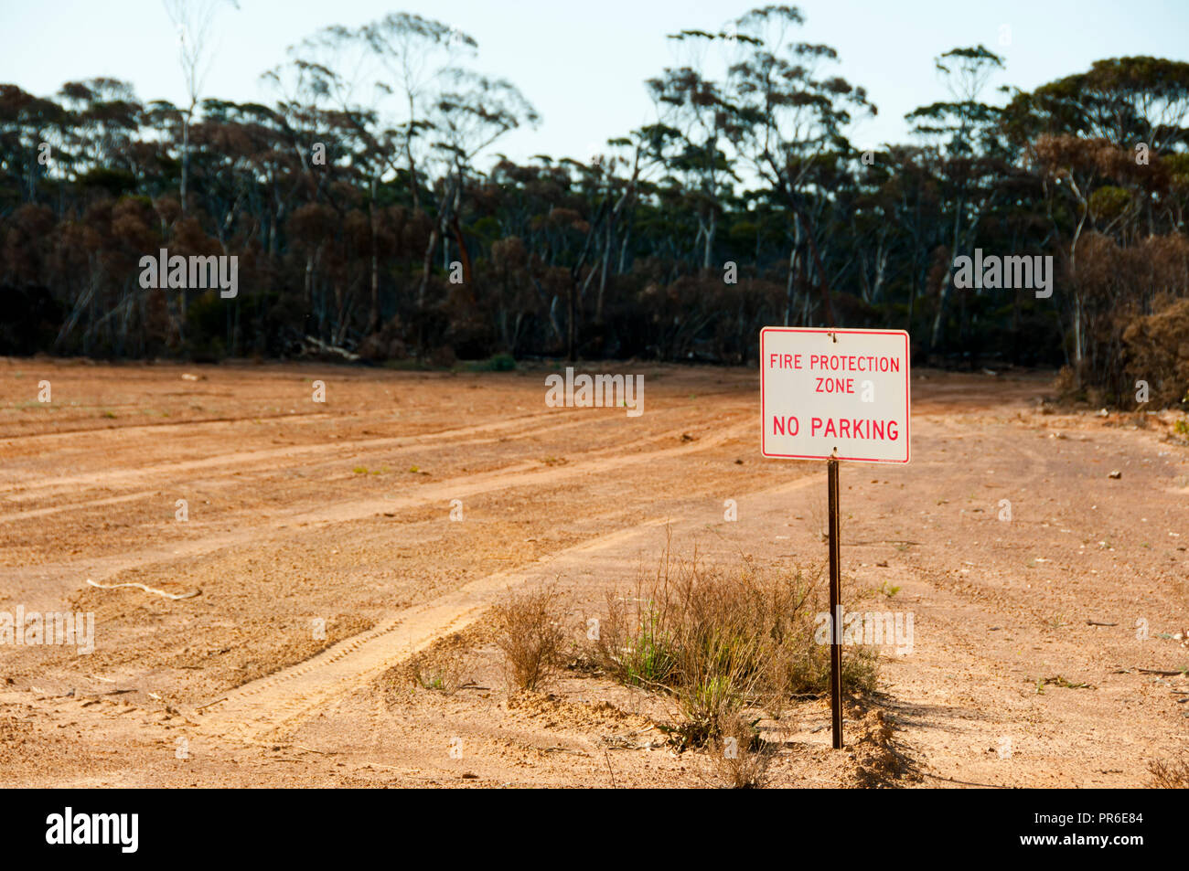Fire sign australia hi-res stock photography and images - Alamy