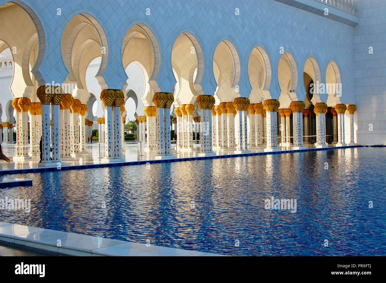 Grand Mosque Architecture in Abu Dhabi, United Arab Emirates. Sunny Day ...