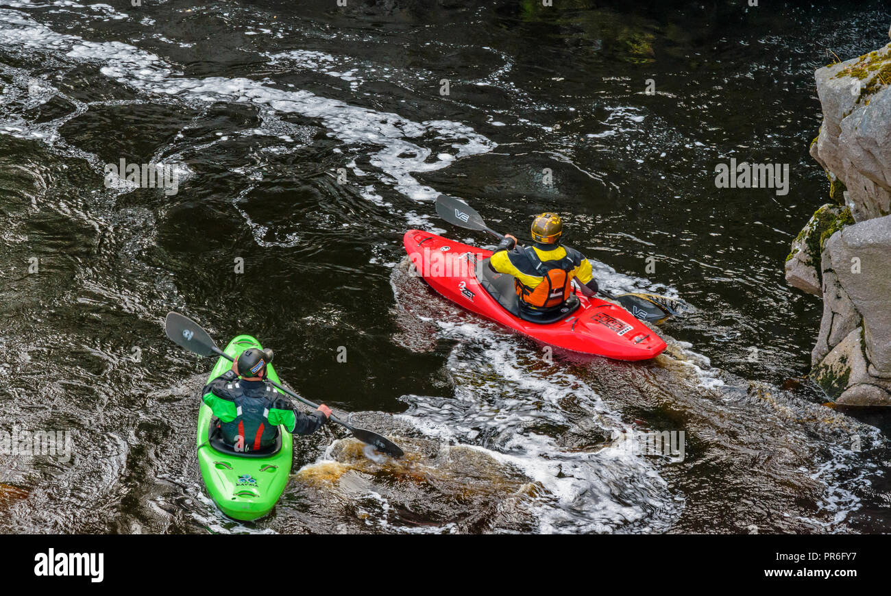 Kayak under bridge hi-res stock photography and images - Alamy