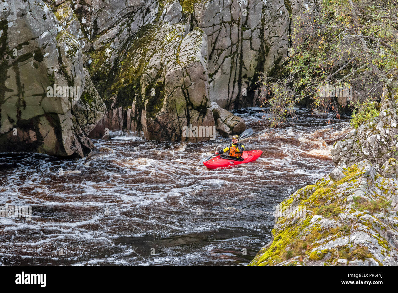 Red river pass hi-res stock photography and images - Alamy
