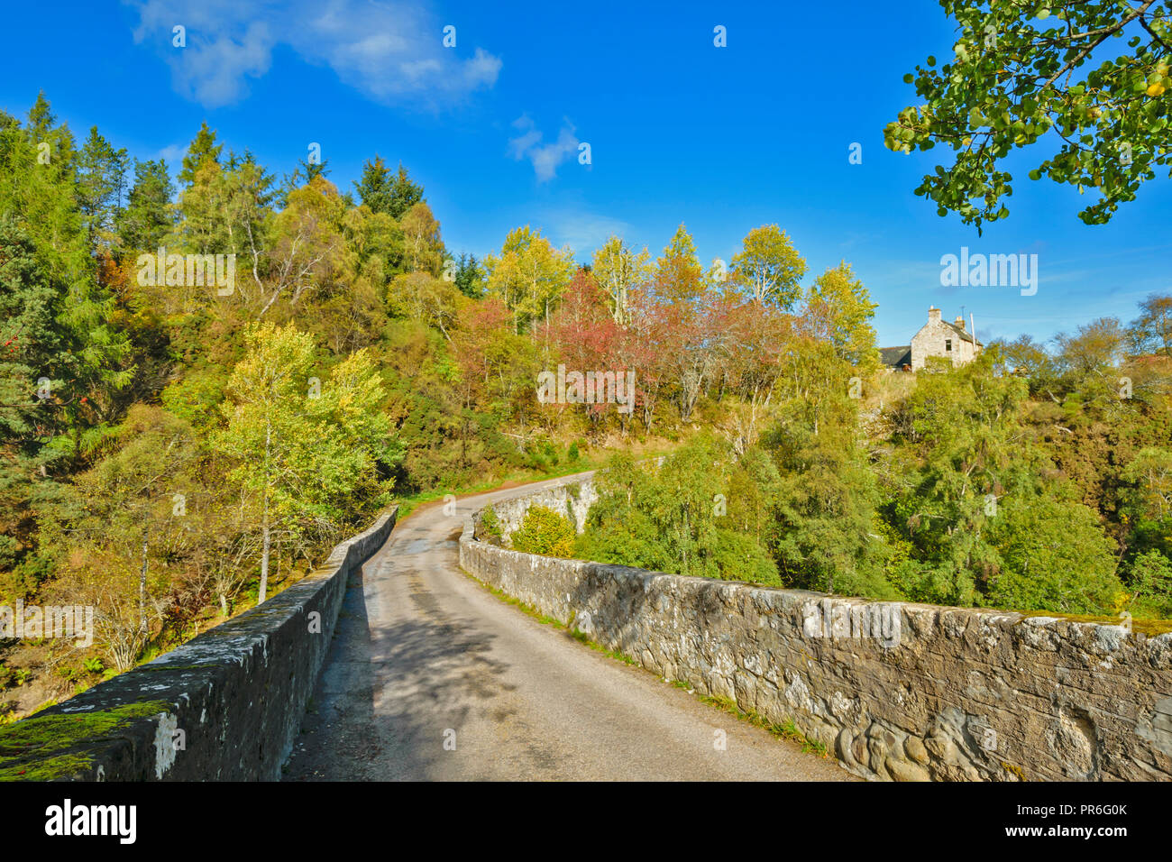 RIVER FINDHORN DULSIE BRIDGE MORAY SCOTLAND THE ROAD OVER THE BRIDGE ...
