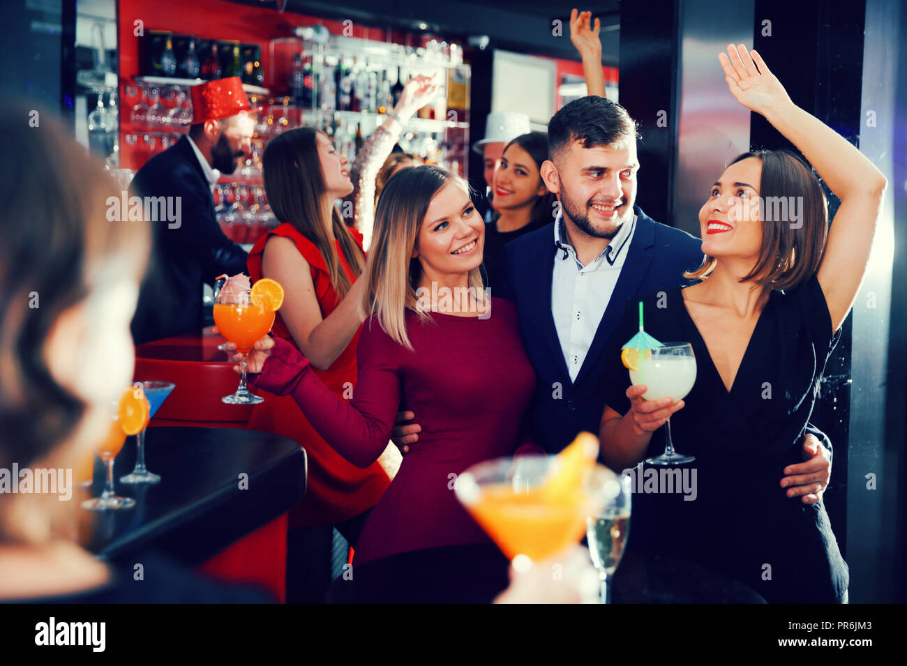 Girls partying hi-res stock photography and images - Alamy