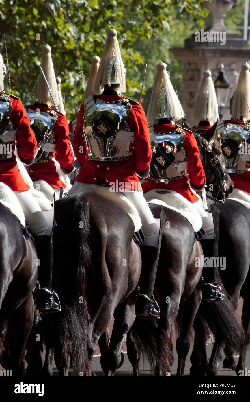 Ceremonial uniform of the household cavalry hi-res stock photography ...