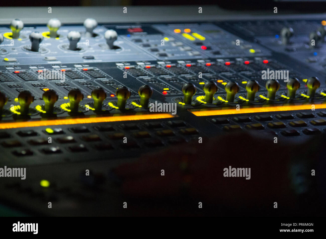 Mixer console electrical sound studio hi-res stock photography and ...