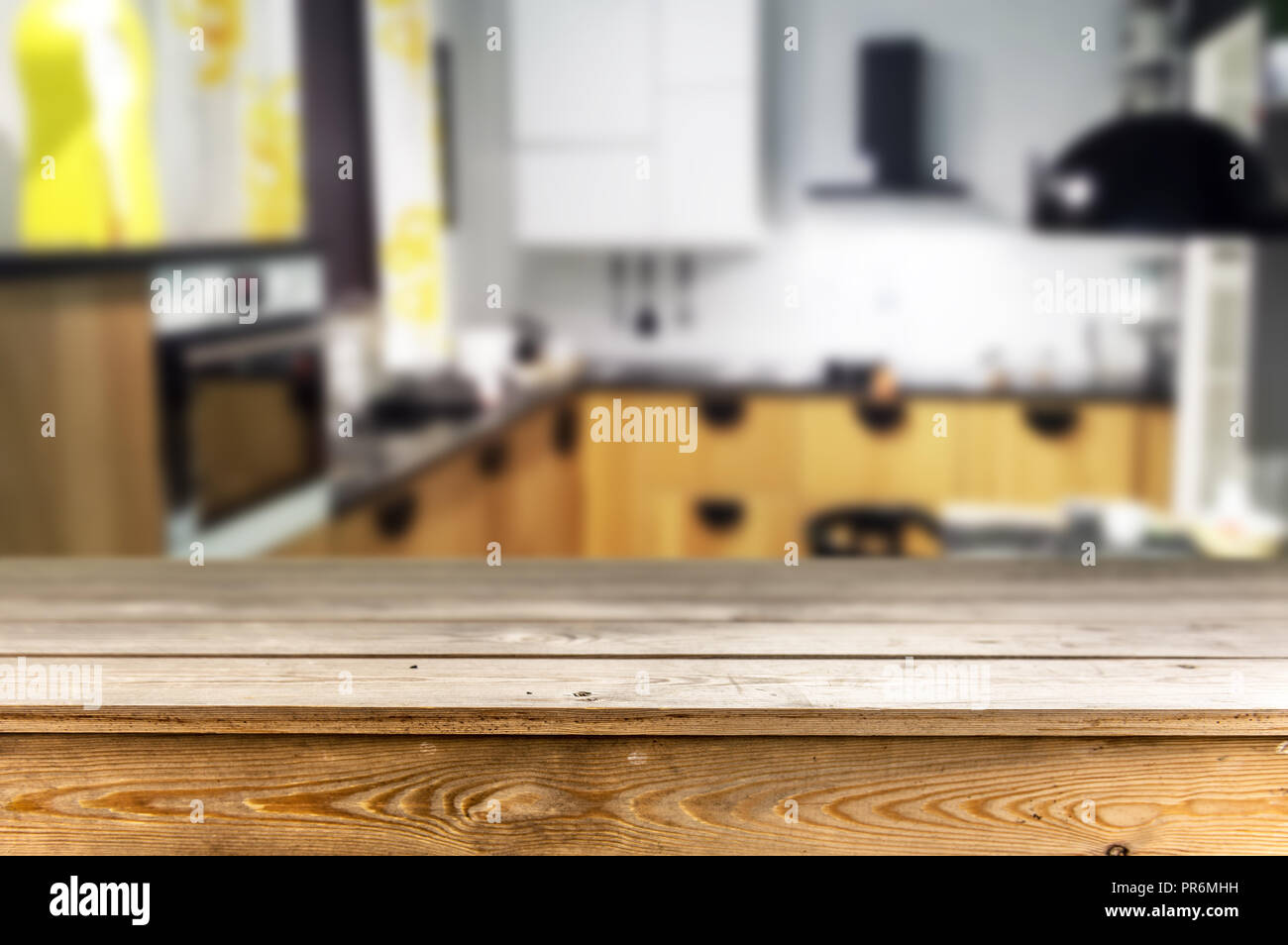 Empty wooden table Stock Photo - Alamy