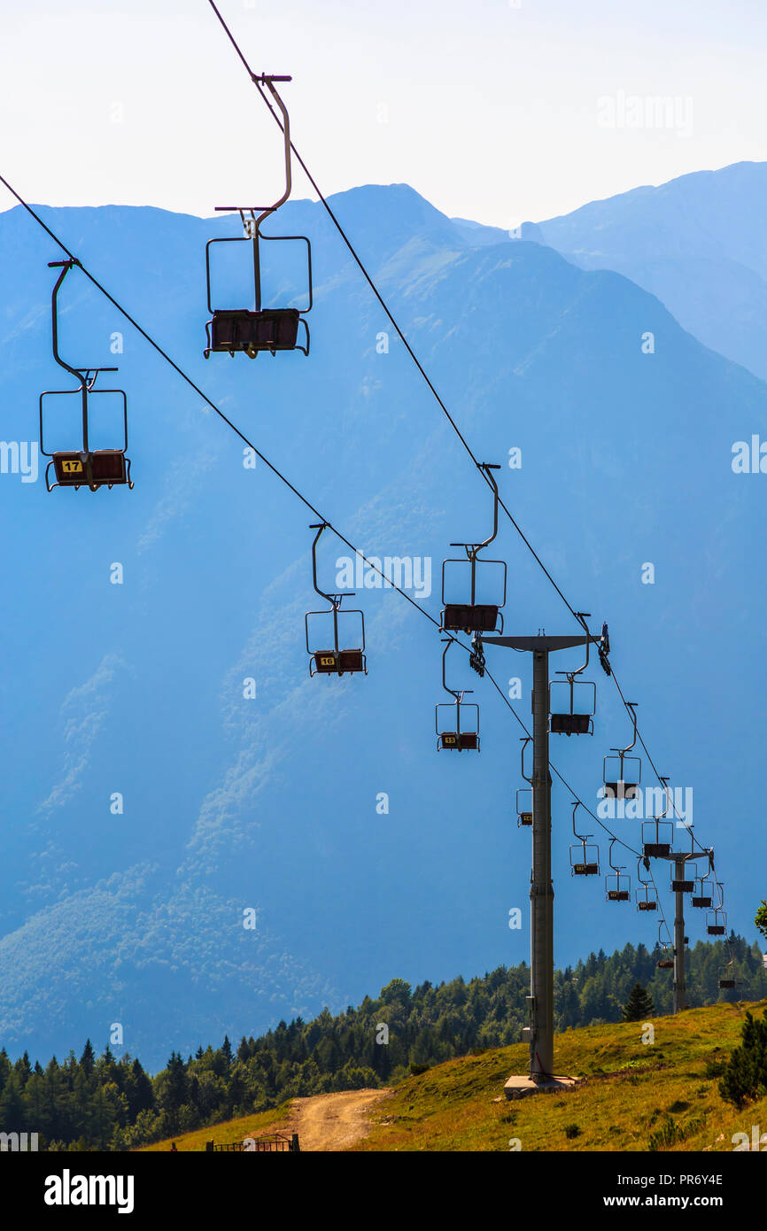 Elevation lift hi-res stock photography and images - Alamy