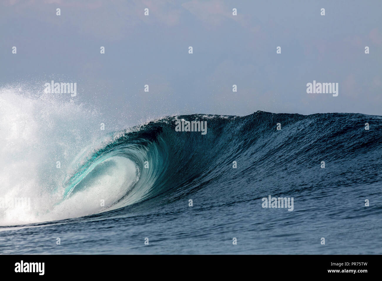 Blue energy waves hi-res stock photography and images - Alamy