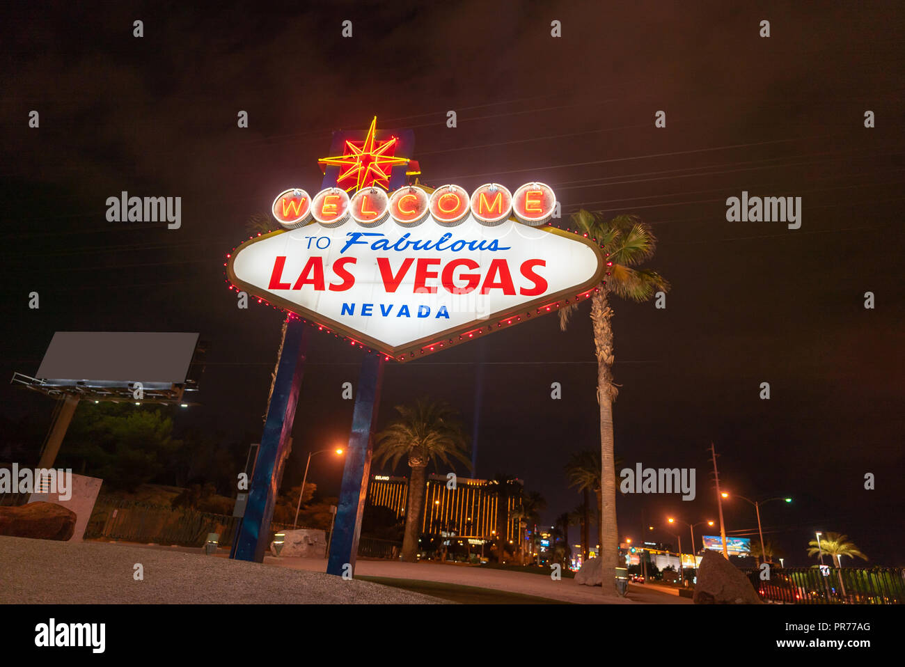 Las vegas welcome sign sunset hi-res stock photography and images - Alamy