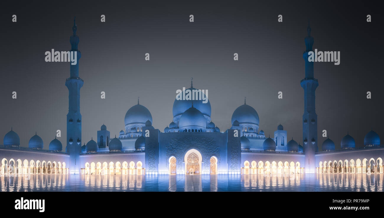 Sheikh Zayed Grand Mosque at night Abu-Dhabi, UAE Stock Photo - Alamy