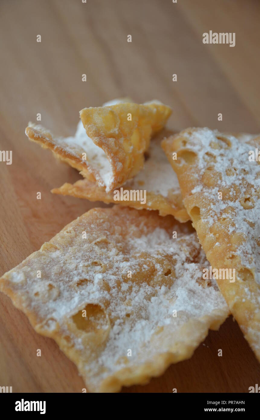 Traditional italian sweets hi-res stock photography and images - Alamy