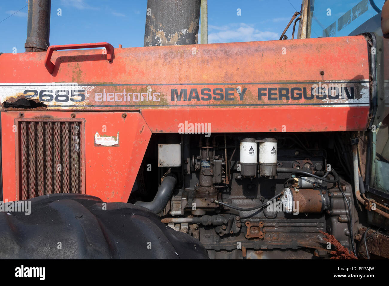 Red mf hi-res stock photography and images - Alamy