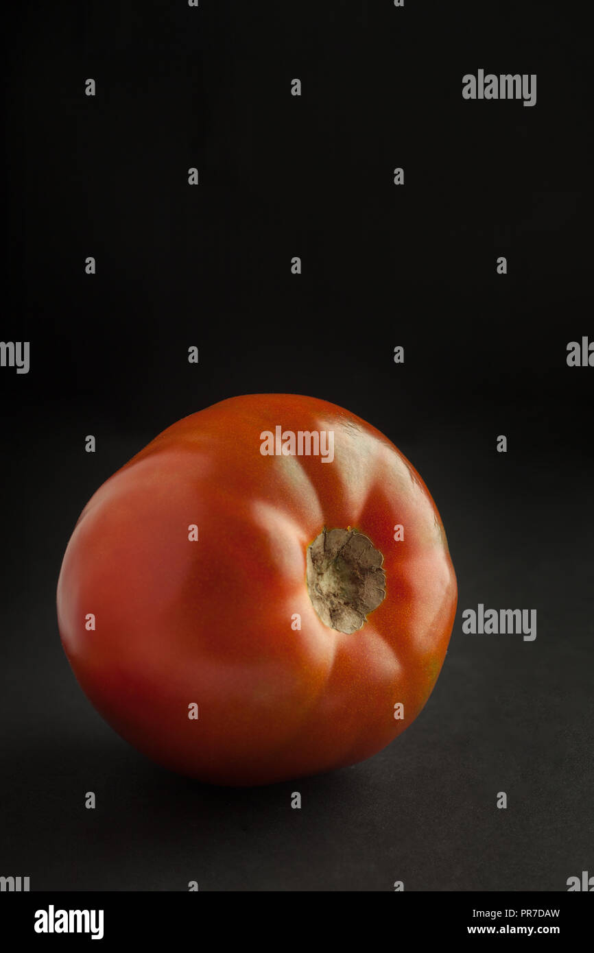 Healthy red tomatoes hi-res stock photography and images - Alamy