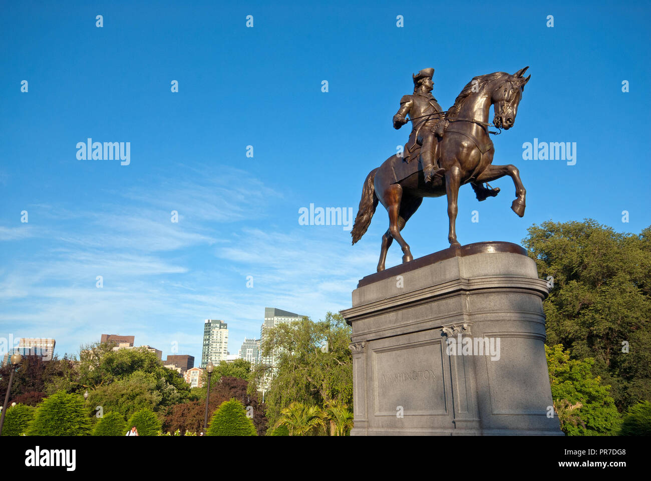 George washington equestrian monument hi-res stock photography and ...