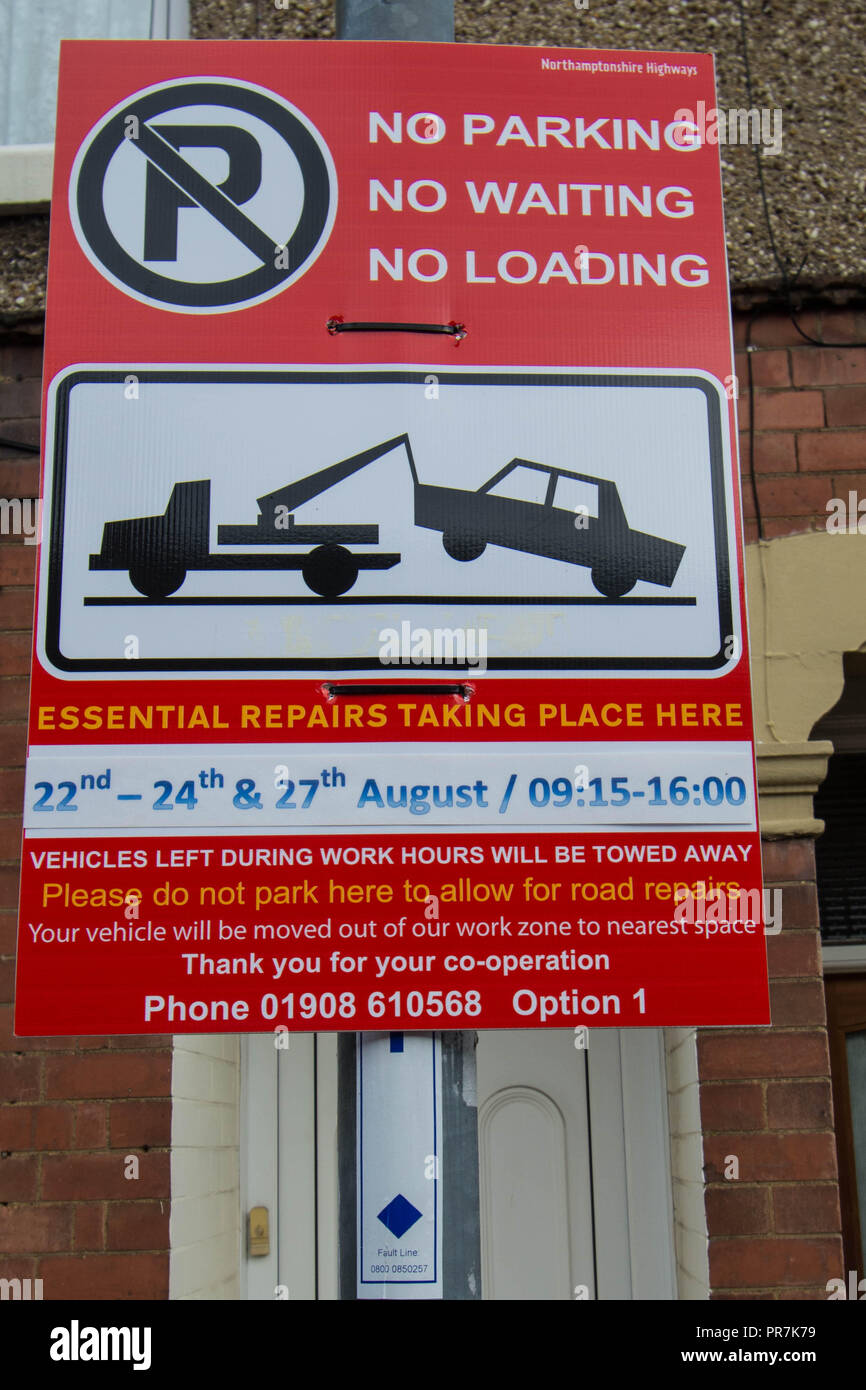 Towing Sign High Resolution Stock Photography and Images - Alamy