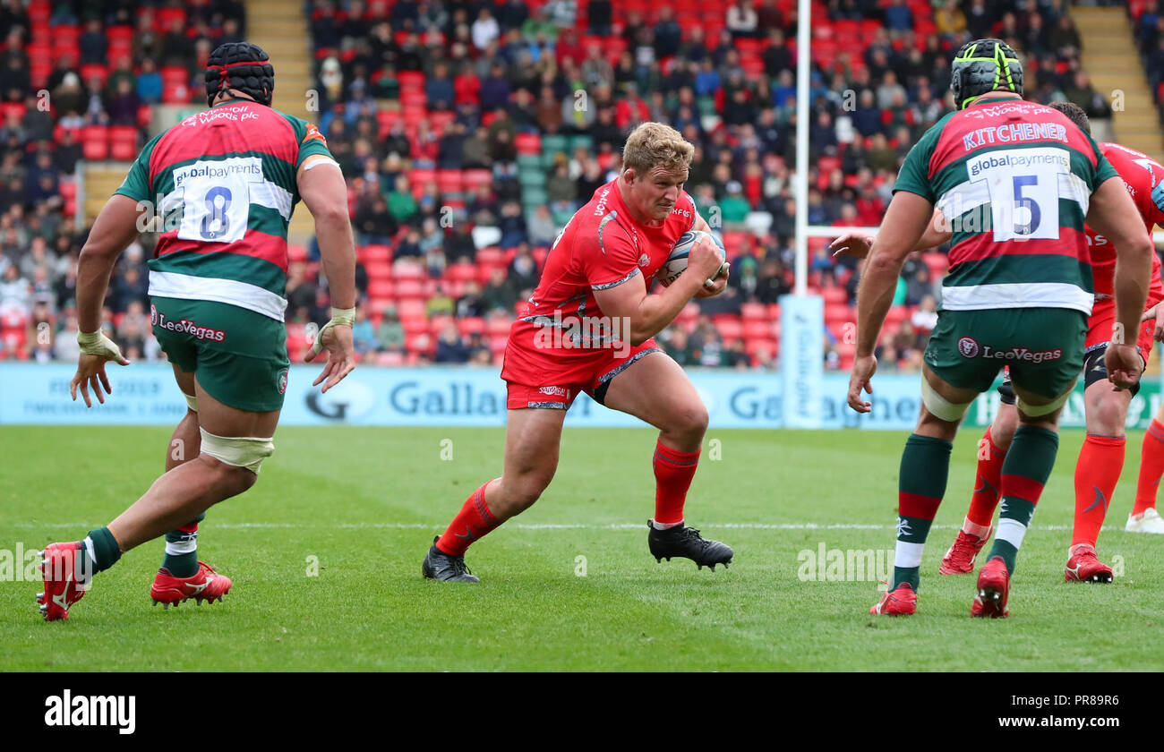 Sale sharks and leicester tigers hi-res stock photography and images ...