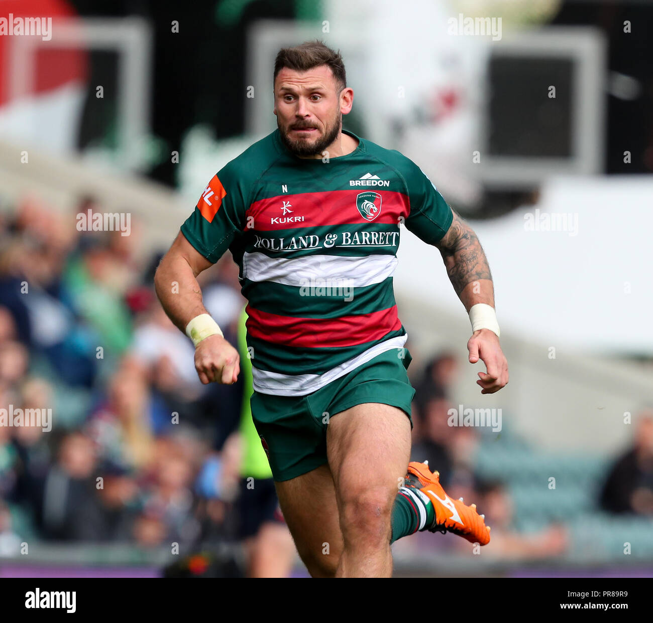 Adam gallagher hi-res stock photography and images - Alamy