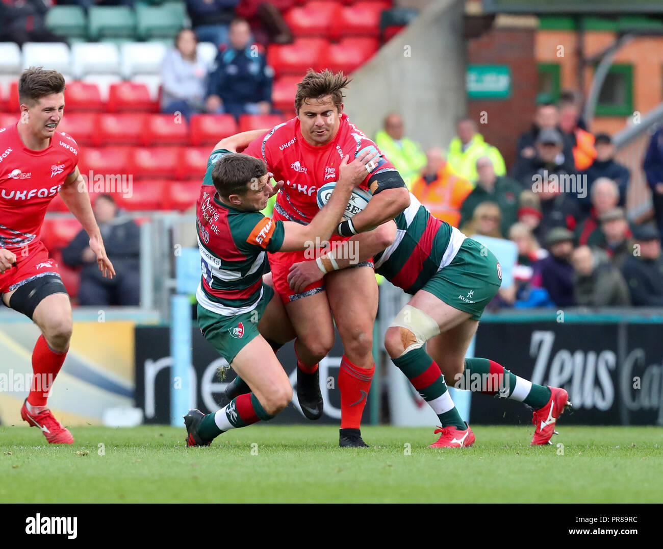 Sale sharks and leicester tigers hi-res stock photography and images ...