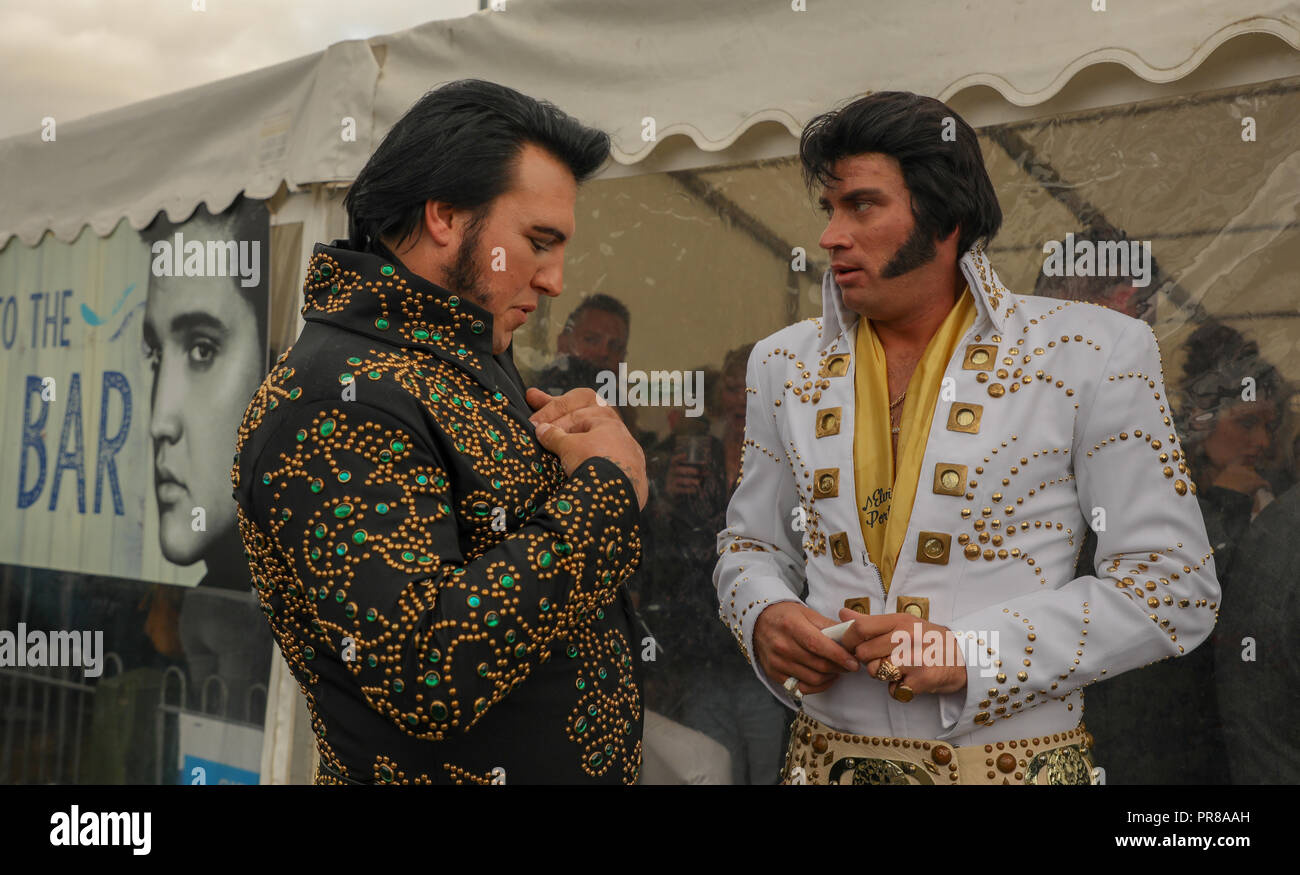 Elvis white suit hi-res stock photography and images - Alamy
