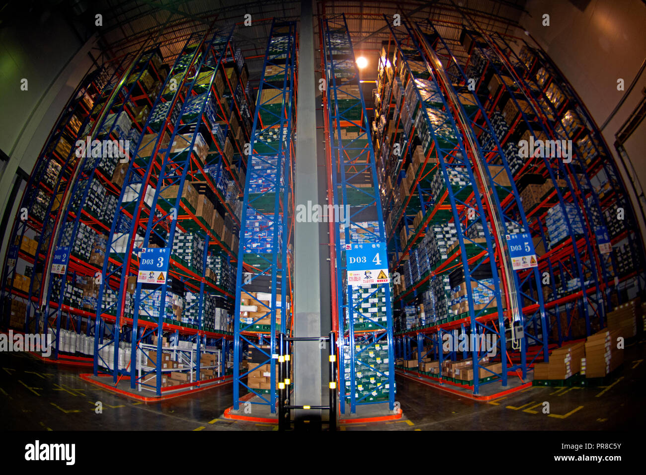 Cold storage warehouse for seafood products, Hainan, China Stock Photo ...