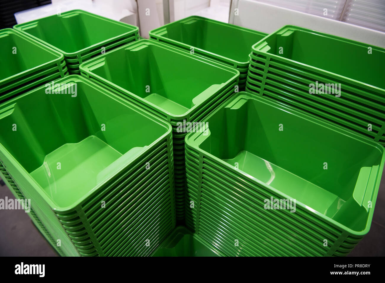 Collapsible plastic containers hi-res stock photography and images - Alamy