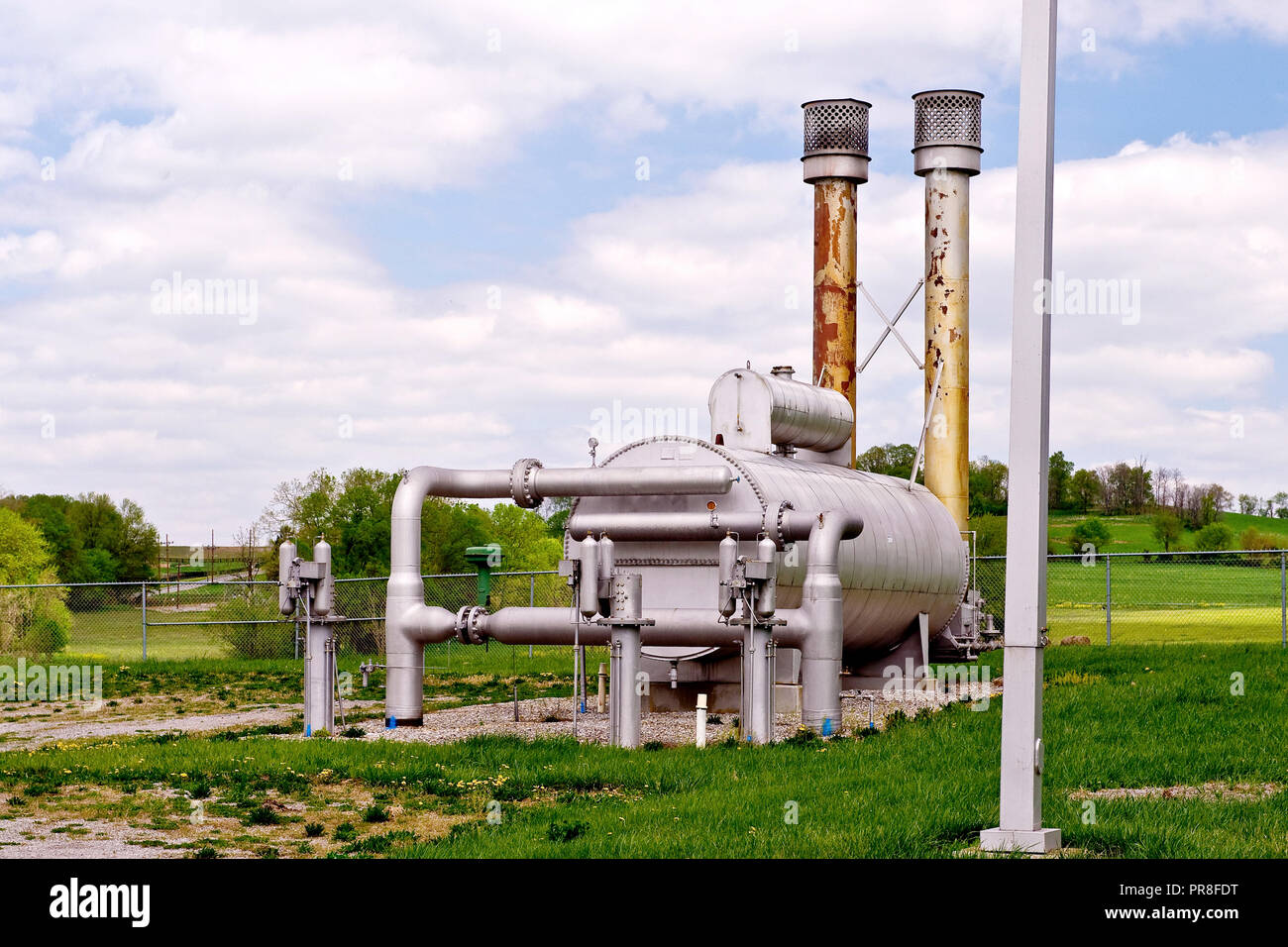 Cleaner energy source hi-res stock photography and images - Alamy