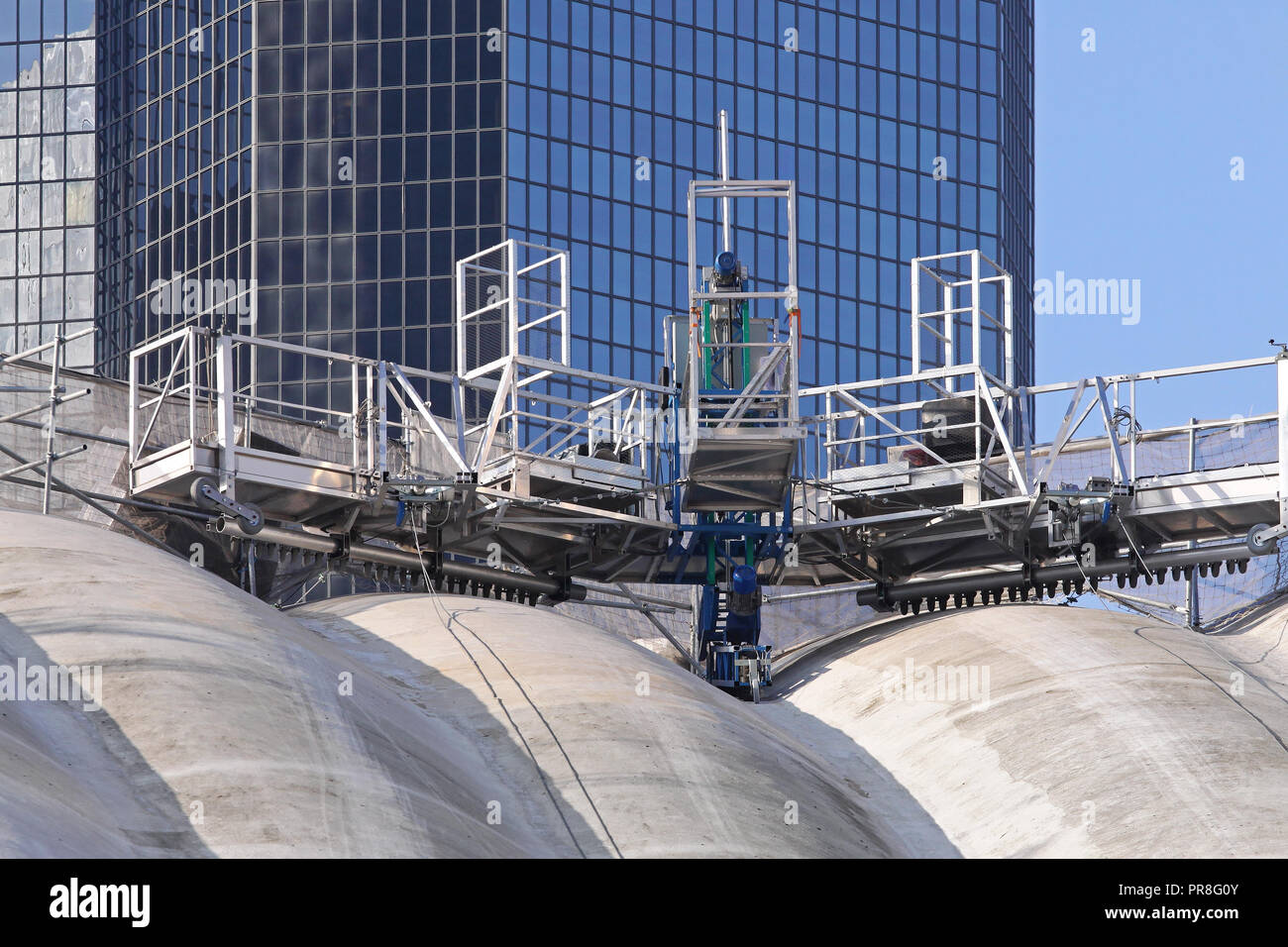 Scaffolding safety work platform at roof top Stock Photo - Alamy