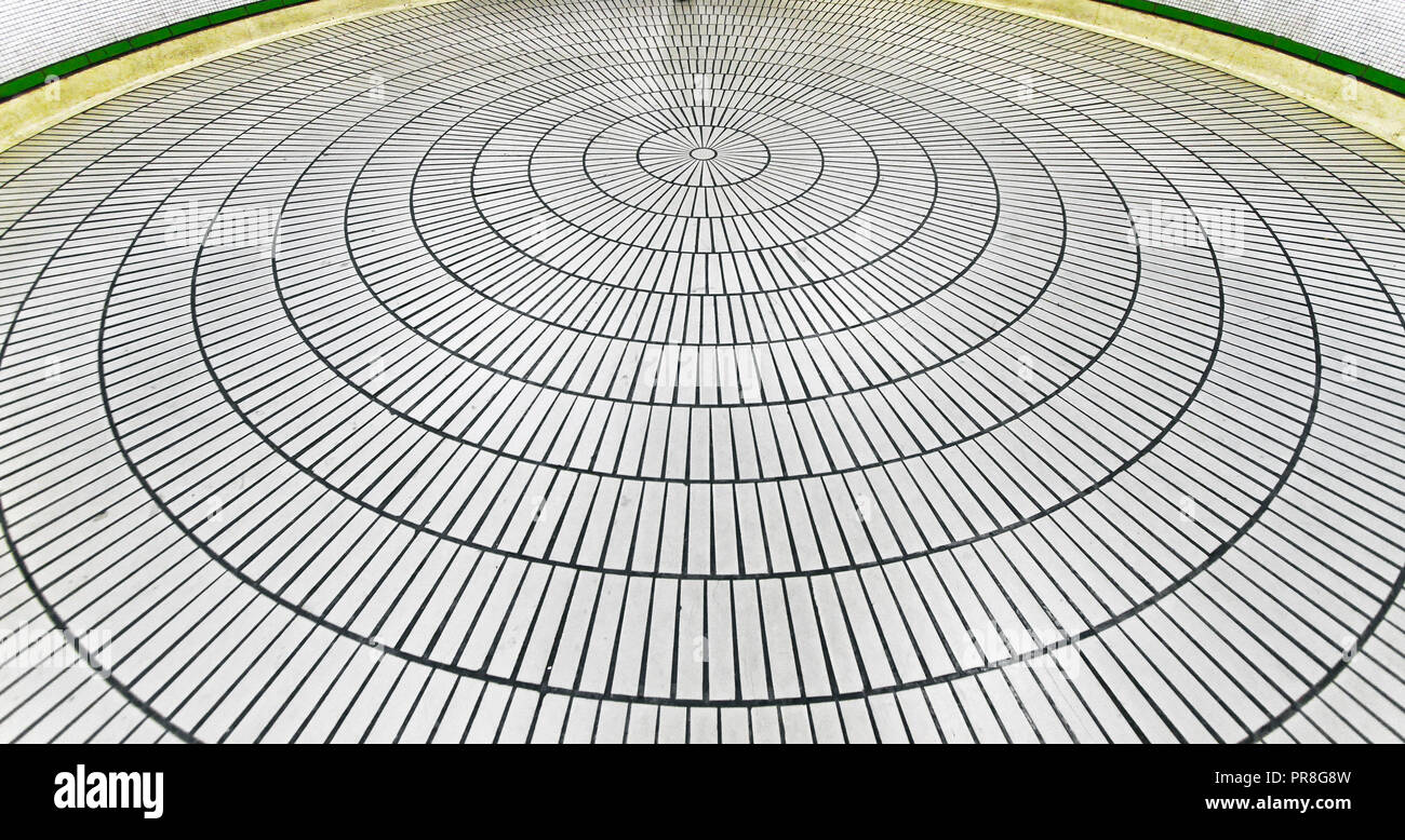 Floor ceramic tiles in concentric circles formation Stock Photo - Alamy