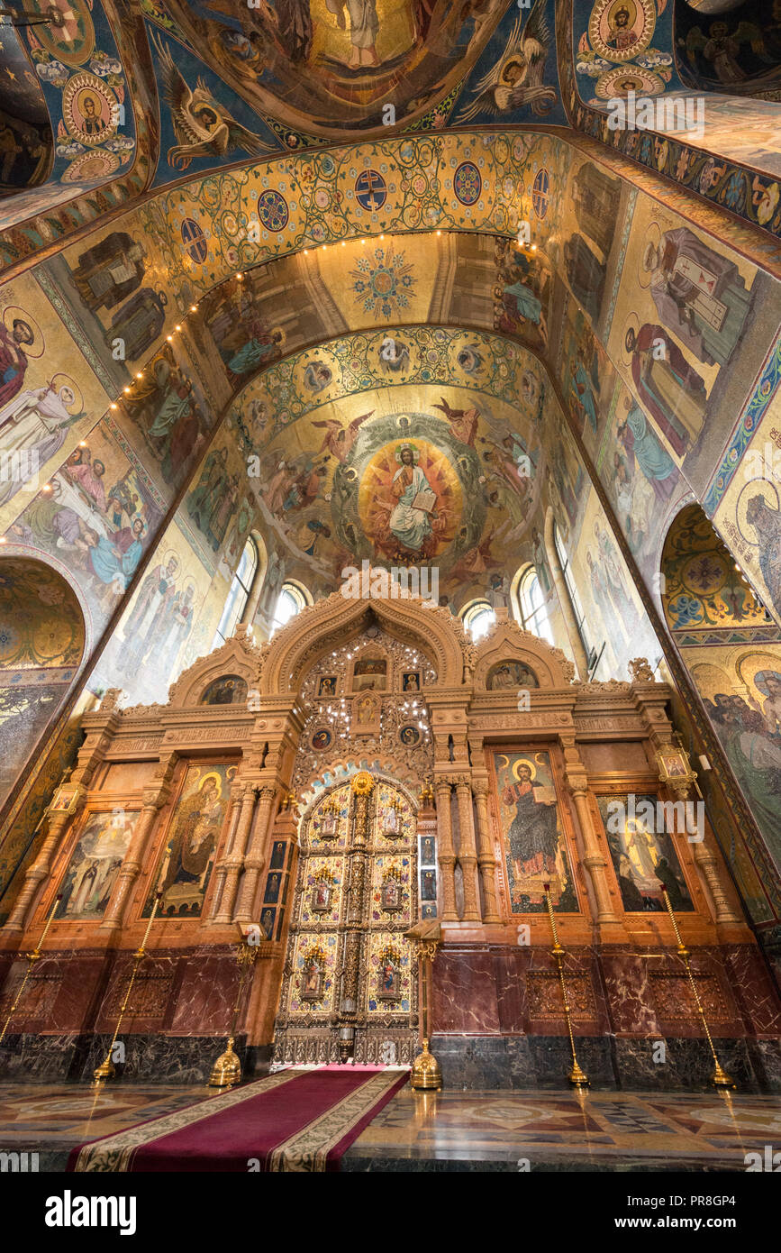 Altar ortodox interior hi-res stock photography and images - Alamy