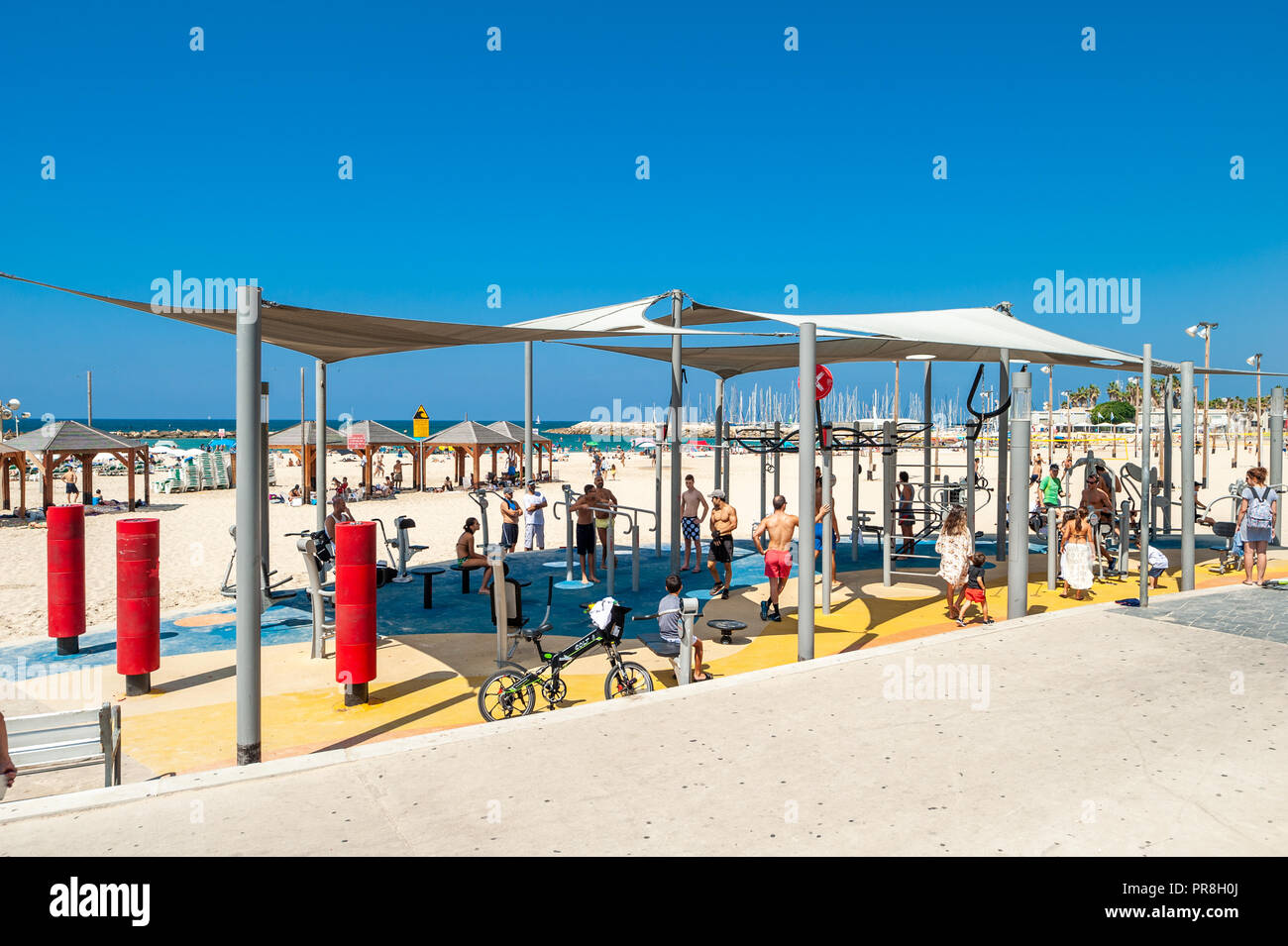 Israel, Tel Aviv - 24 September 2018: Public gym at the beach Stock ...