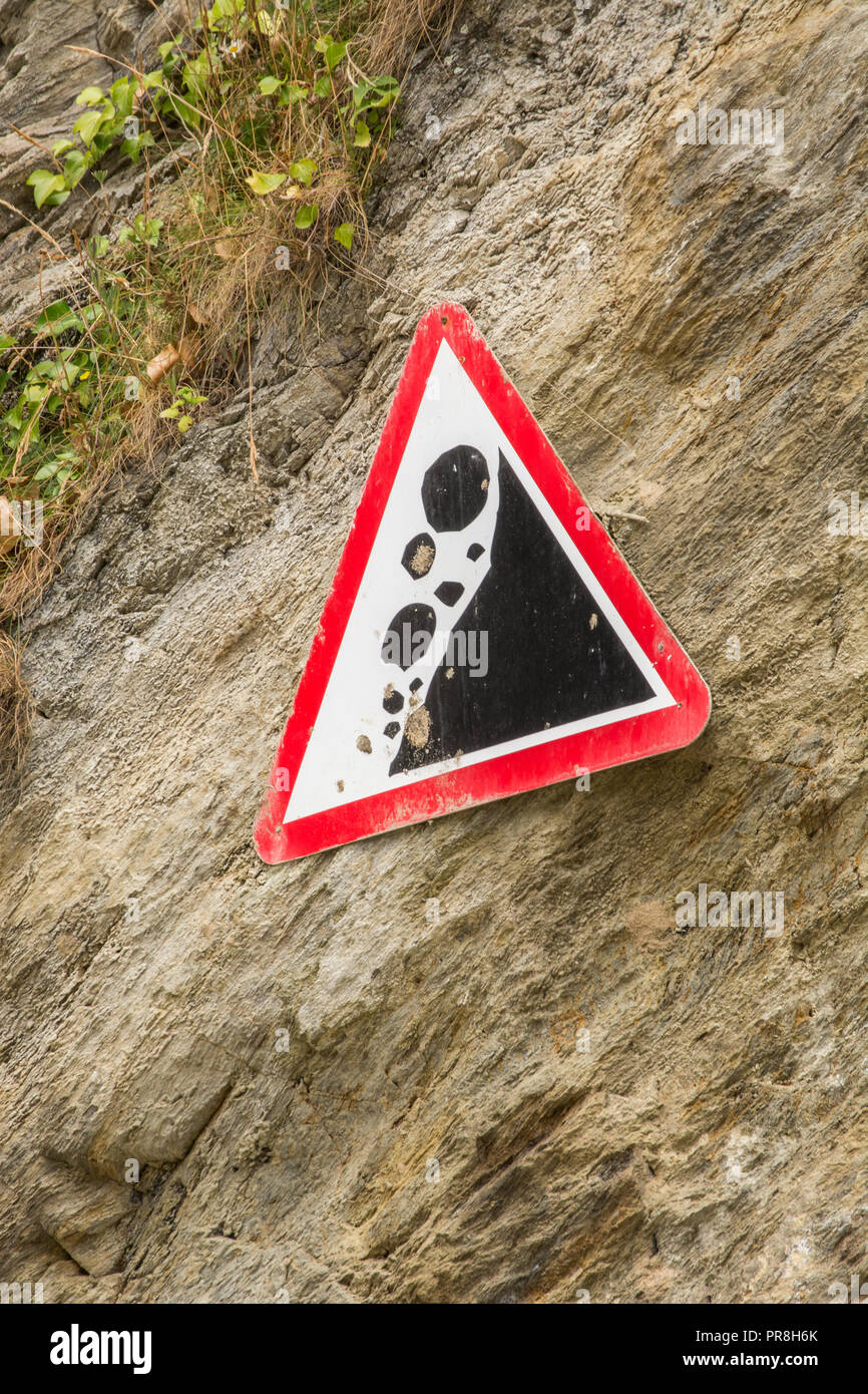 Danger Falling Rocks Sign Keep Stock Photos & Danger Falling Rocks Sign ...