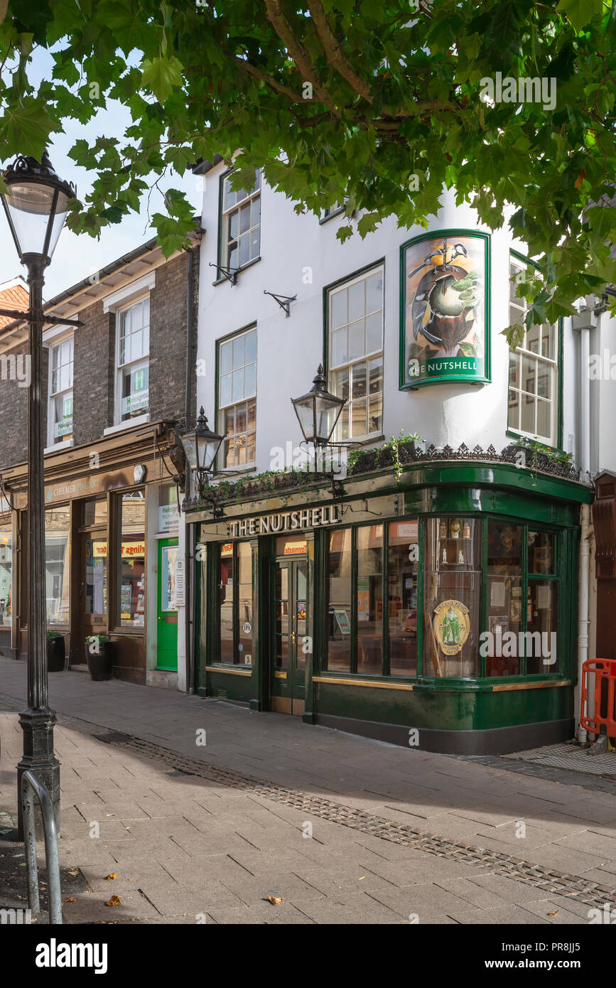 Nutshell pub Bury St Edmunds, view of The Nutshell Pub in Bury St ...