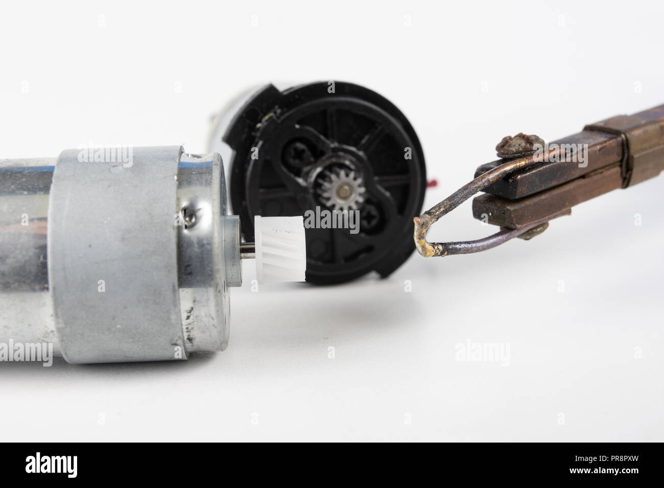 Repair of a small electric motor. Simple soldering work in the ...