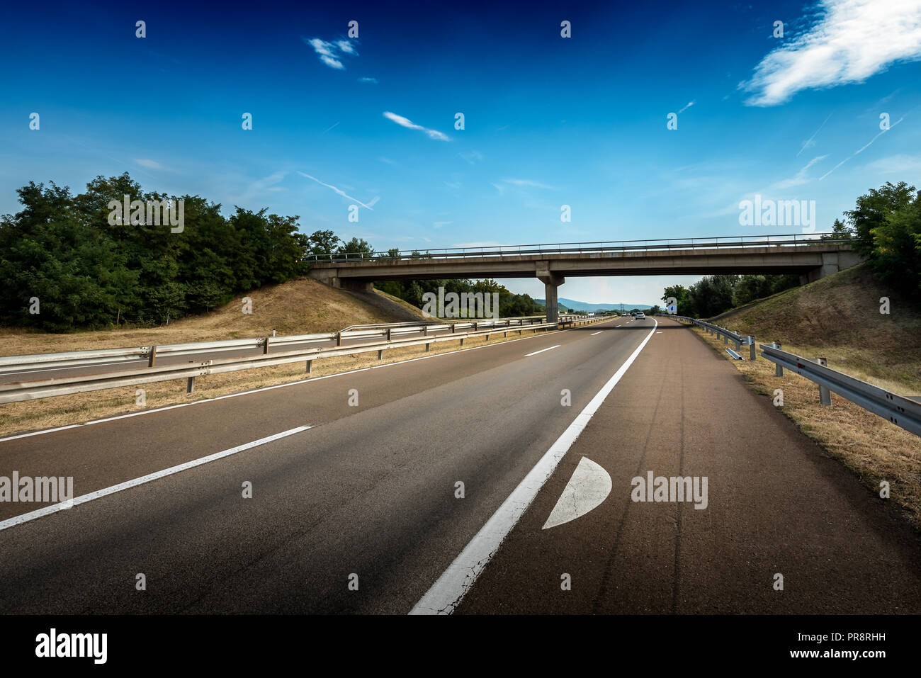 Multi lane highway hi-res stock photography and images - Alamy