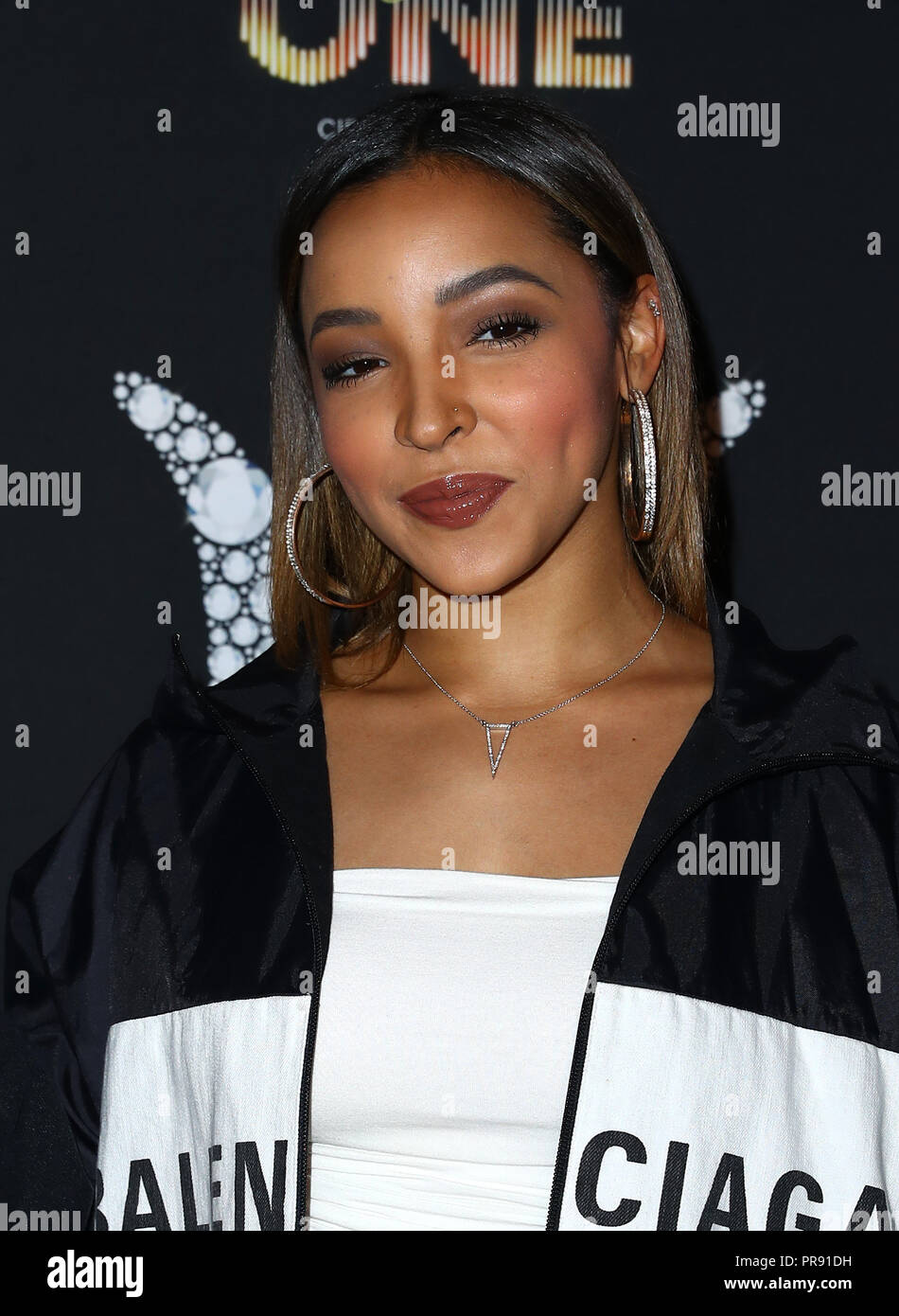 Red Carpet For Michael Jackson Diamond Birthday Celebration at Mandalay ...