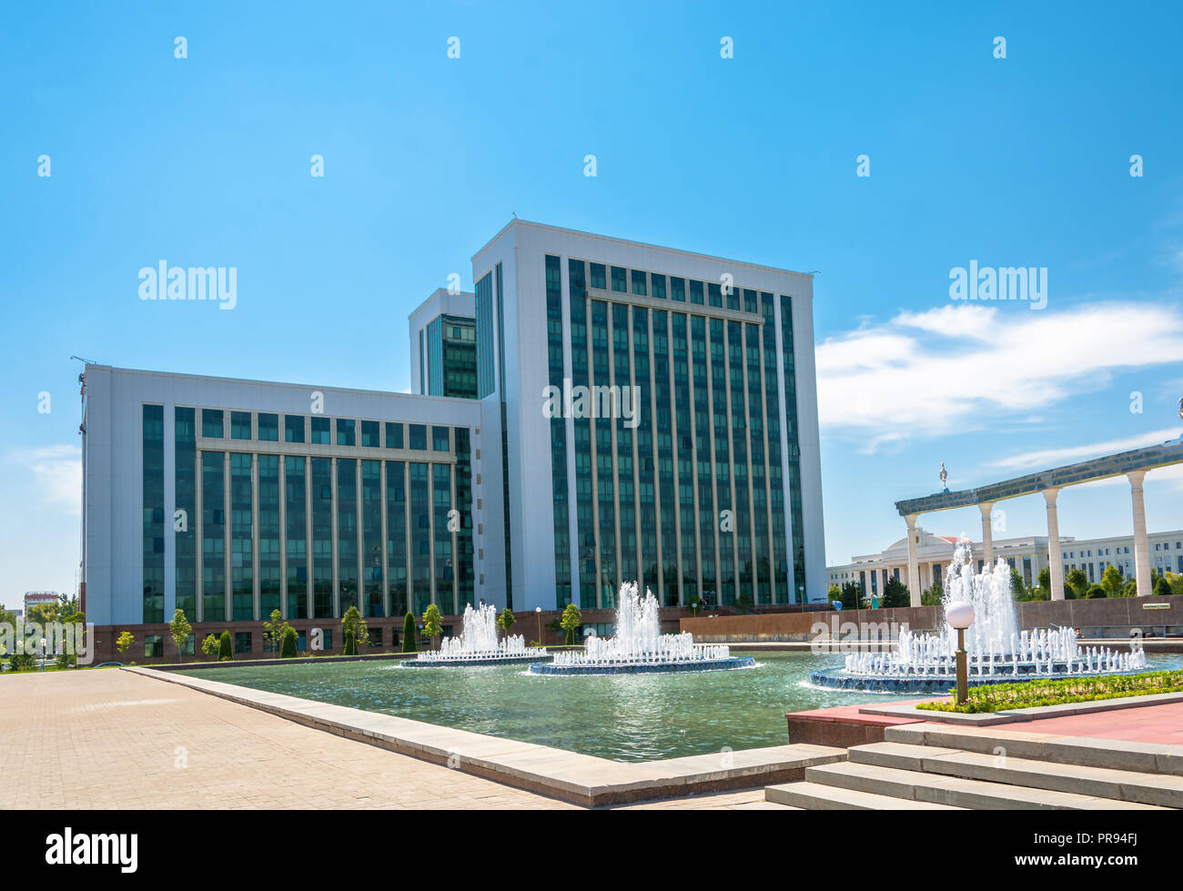 Uzbekistan government building hi-res stock photography and images - Alamy