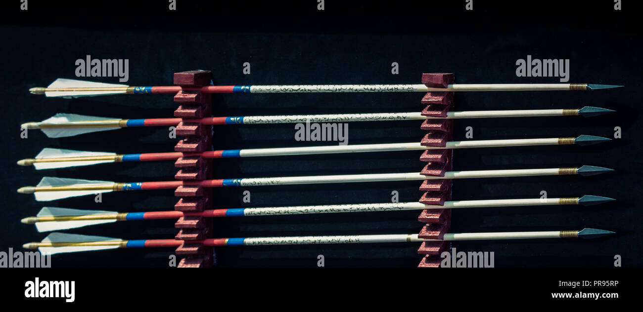 Retro arrow old weapon system archery Stock Photo - Alamy