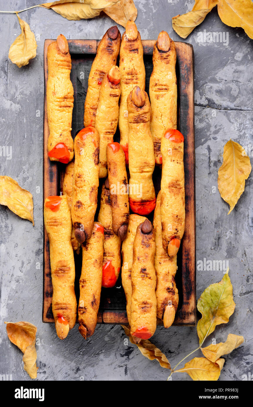Finger food candies hi-res stock photography and images - Alamy